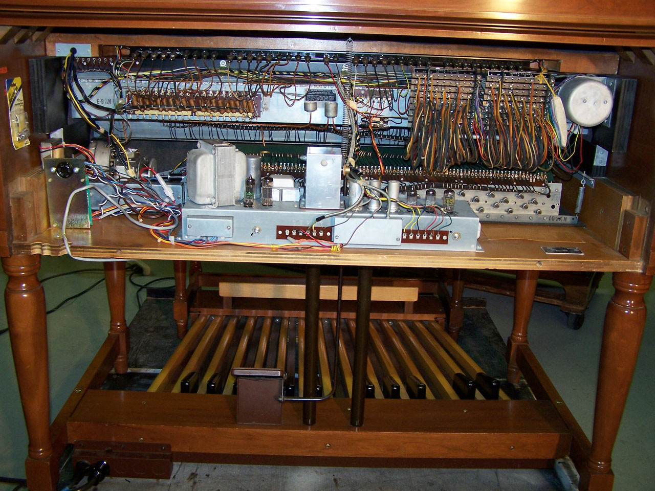 Hammond B3 Organ, Church Organs, Classic Hammond B3 Organs and Leslie ...